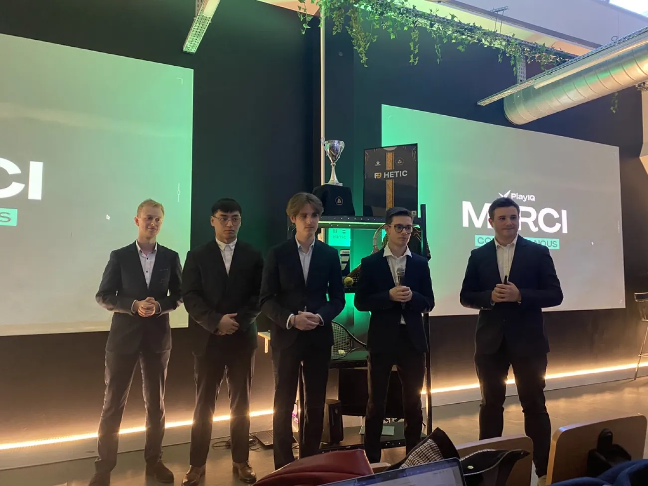 Espace Parents - Accompagner son enfant dans le numérique | HETIC